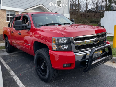 2007 Chevrolet Silverado 1500 with 18x9 Pro Comp Series 41 and 275 ...