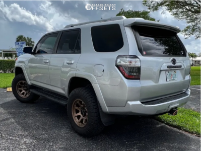 2016 Toyota 4Runner with 17x9 -20 Vision Flow and 33/12.5R17 Nitto ...