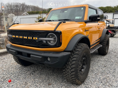 2021 Ford Bronco with 17x8.5 Icon Alloys Thrust and 35/12.5R17 Toyo ...