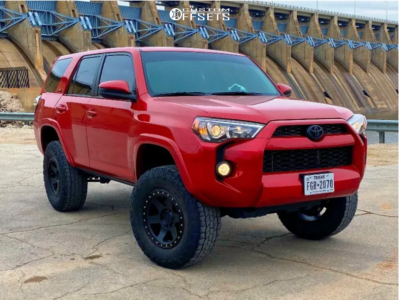 2015 Toyota 4Runner with 18x9 18 Method Con6 and 295/70R18 Cooper ...