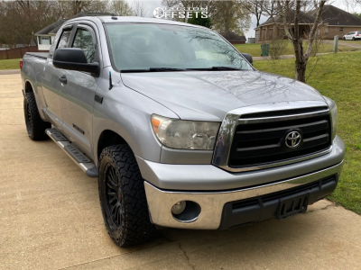 2013 Toyota Tundra with 20x9 10 DX4 Octane and 33/12.5R20 Venom Power ...