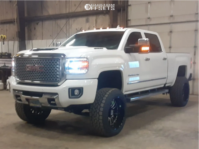 2017 GMC Sierra 2500 HD with 22x12 -44 XD Xd864 and 35/12.5R22 Toyo ...