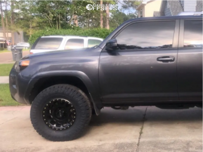 2015 Toyota 4Runner with 17x8.5 0 Method Mr305 and 33/12.5R17 Nitto ...