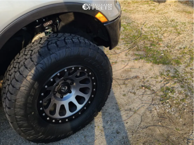 2019 Ford Ranger with 17x9 -12 Fuel Vector and 315/70R17 Toyo Tires ...