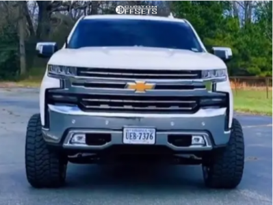 2021 Chevrolet Silverado 1500 with 22x14 -76 American Force Aka Ss and 33/14.5R22 Fury Offroad ...