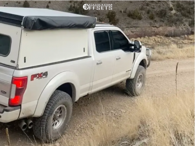 2018 Ford F-250 Super Duty with 17x8.5 0 Method Double Standard and 37/ ...