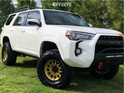 2019 Toyota 4Runner with 17x9 -12 Method Mr315 and 285/70R17 BFGoodrich ...