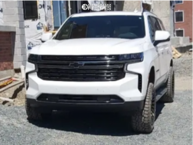 2021 Chevrolet Suburban with 20x10 -18 Fuel Cyclone and 33/12.5R20 ...