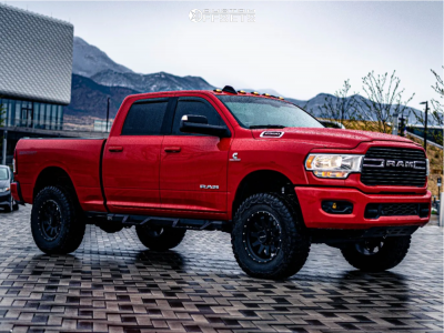 2020 Ram 2500 with 20x9 12 Raceline Clutch and 37/12.5R20 Mickey ...