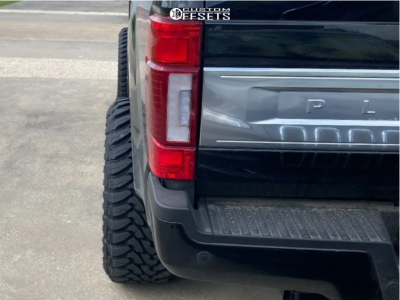 2022 Ford F-250 Super Duty with 22x12 -44 Fuel Clash and 37/13.5R22 ...