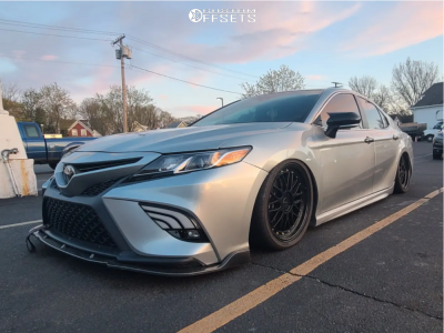 2016 Toyota Camry | Custom Offsets