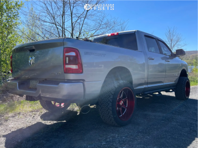 2022 Ram 2500 with 22x12 -44 XD Xd844 and 33/12.5R22 Venom Power Terra ...