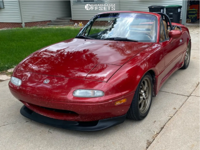 1996 Mazda Miata with 15x6.5 40 Konig Helium and 195/50R15 Hankook ...
