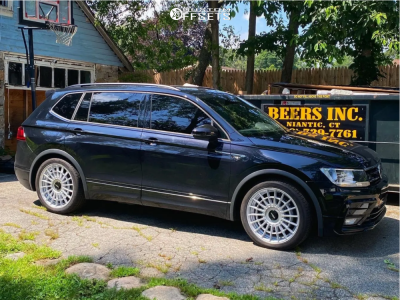 2021 Volkswagen Tiguan with 20x8.5 35 Rotiform Las-r and 255/40R20 ...