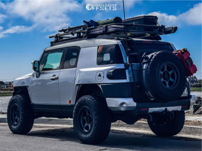2008 Toyota FJ Cruiser with 17x9 0 Falcon Off-Road T1 and 285/75R17 ...