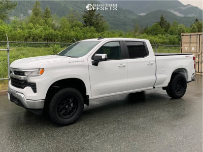 2022 Chevrolet Silverado 1500 LTD with 18x9 1 Fuel Tech and 275/70R18 ...