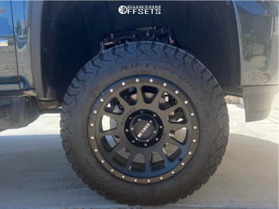 2018 GMC Sierra 2500 HD with 20x10 -18 Method 305 Nv and 275/65R20 ...