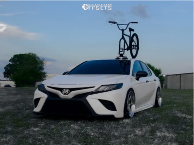 2019 Toyota Camry with 19x9.5 30 Aodhan Ds09 and 235/35R19 Venom Power ...