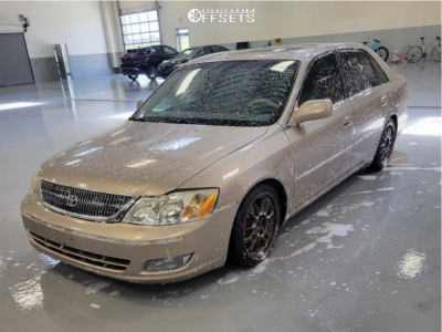 2000 Toyota Avalon with 17x8 35 Konig Hypergram and 205/40R17 Falken ...