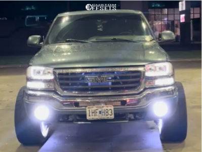 2006 GMC Sierra 1500 with 22x12 -51 Cali Offroad Summit and 305/50R22 ...