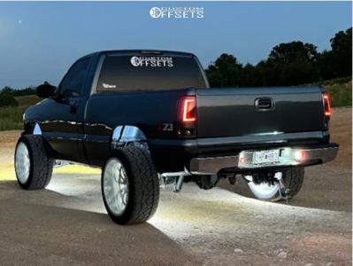 2006 GMC Sierra 1500 with 22x12 -51 Cali Offroad Summit and 305/50R22 ...