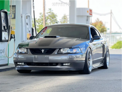 2004 Ford Mustang with 18x9.5 15 ESR Cr1 and 265/35R18 Michelin Pilot ...
