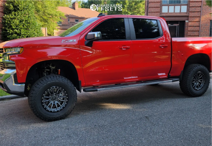 2020 Chevrolet Silverado 1500 with 18x9 -12 Fuel Rebel and 35/12.5R18 ...
