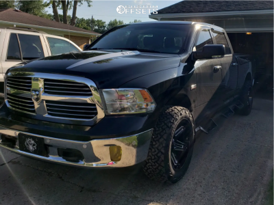 2016 Ram 1500 with 20x10 -24 Vision Razor and 285/55R20 Venom Power ...