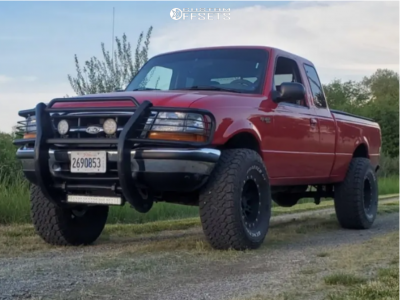 1998 Ford Ranger with 15x8 -19 Pro Comp 31 and 33/12.5R15 General ...
