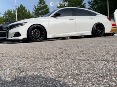 2021 Honda Accord with 19x9.5 25 Konig Oversteer and 245/35R19 Hankook ...