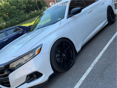2021 Honda Accord with 19x9.5 25 Konig Oversteer and 245/35R19 Hankook ...