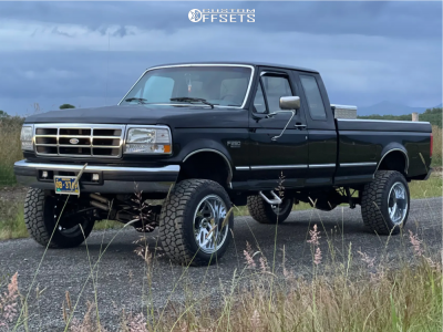 1996 Ford F-250 with 20x12 -43 Fuel Triton and 285/55R20 Cooper ...