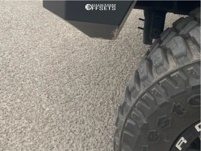 2019 Ram 1500 with 20x10 -19 TIS 554BM and 33/12.5R20 Firestone ...