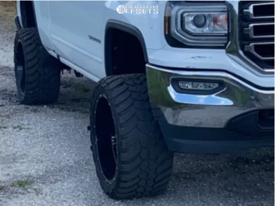 2017 GMC Sierra 1500 with 22x12 -44 Hostile Alpha and 33/14.5R22 AMP Mud Terrain Attack Mt A and ...