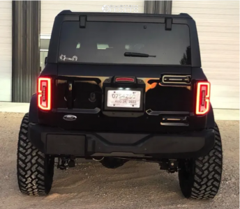 2022 Ford Bronco with 20x10 -25 Vision Rocker and 37/12.5R20 Nitto ...