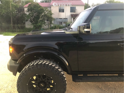 2022 Ford Bronco with 20x10 -25 Vision Rocker and 37/12.5R20 Nitto ...