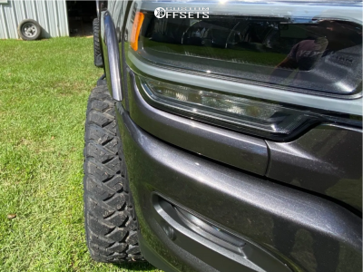 2021 Ram 2500 with 20x10 -19 Rough Country 95 Series and 37/13.5R20 ...