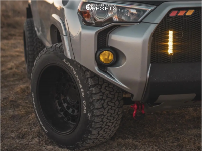 2018 Toyota 4Runner with 20x12 -44 Black Rhino Arsenal and 33/12.5R20 ...