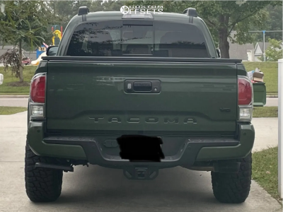 2021 Toyota Tacoma with 17x9 -12 Fuel Vector and 265/70R17 Landspider ...