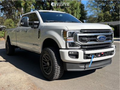 2022 Ford F-350 Super Duty with 20x10 -19 TIS 554BM and 35/12.5R20 ...