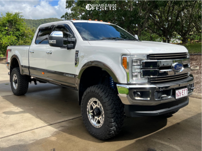 2018 Ford F-250 Super Duty with 18x9 18 Method Mr312 and 35/12.5R18 ...