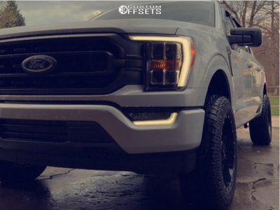 2021 Ford F-150 with 20x9.5 -6 Pro Comp Series 42 and 305/55R20 Pro ...