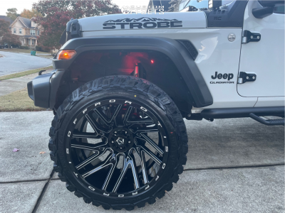 2020 Jeep Gladiator with 24x14 -76 TIS 554BM and 37/13.5R24 Gladiator ...