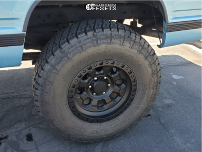 1989 Chevrolet K1500 with 17x9 -12 American Racing Ar201 and 35/12.5R17 ...