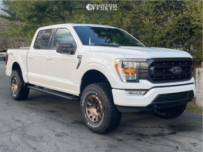 2022 Ford F-150 Wheel Offset Aggressive > 1" Outside Fender Suspension ...