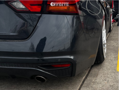 2020 Nissan Altima with 19x9.5 35 WatercooledIND Jb1 and 225/35R19 ...