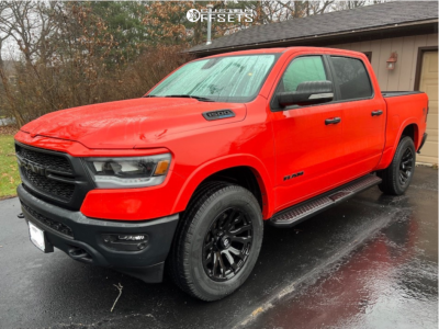 2021 Ram 1500 with 20x9 1 Fuel Blitz and 275/65R20 Michelin Defender ...