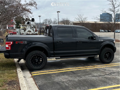 2019 Ford F-150 with 20x10 -18 Moto Metal Mo986 and 35/12.5R20 Venom ...