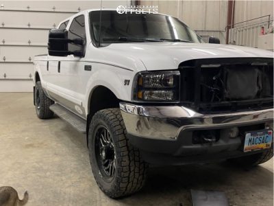 2002 Ford F-250 Super Duty with 20x10 -18 Fuel Hurricane and 305/55R20 ...