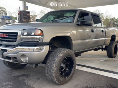 2003 GMC Sierra 2500 HD with 20x12 -44 Fuel Hostage and 35/12.5R20 ...